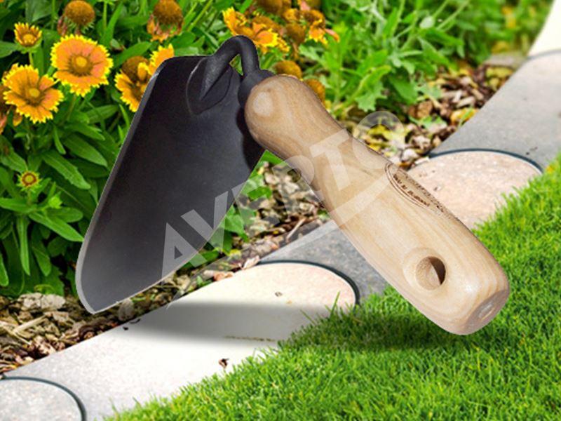 Trowel hoe with ash handle 140mm | Averto